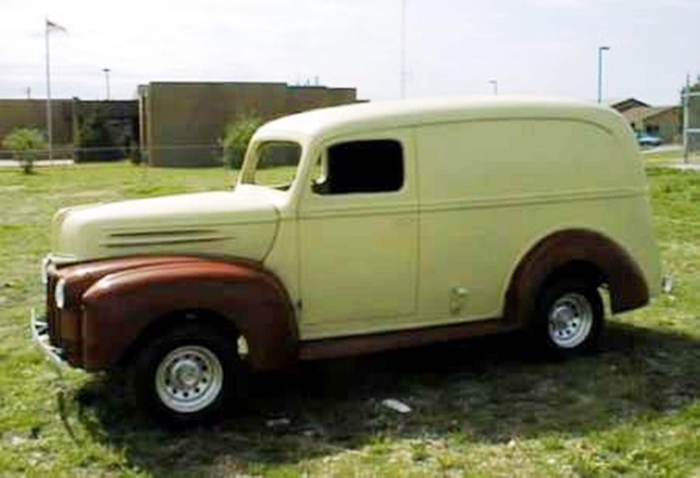 Ford Pick-Up-Panel truck 1946 | Joop Stolze Classic Cars