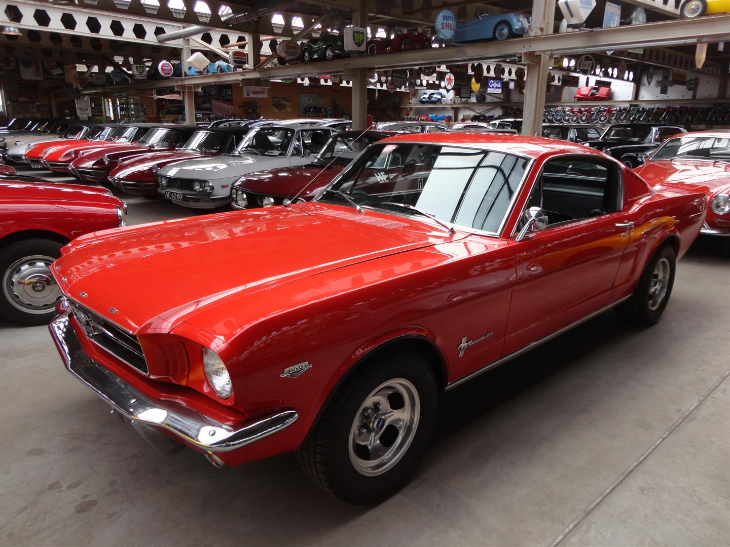 Ford-Mustang Fastback red | Joop Stolze Classic Cars