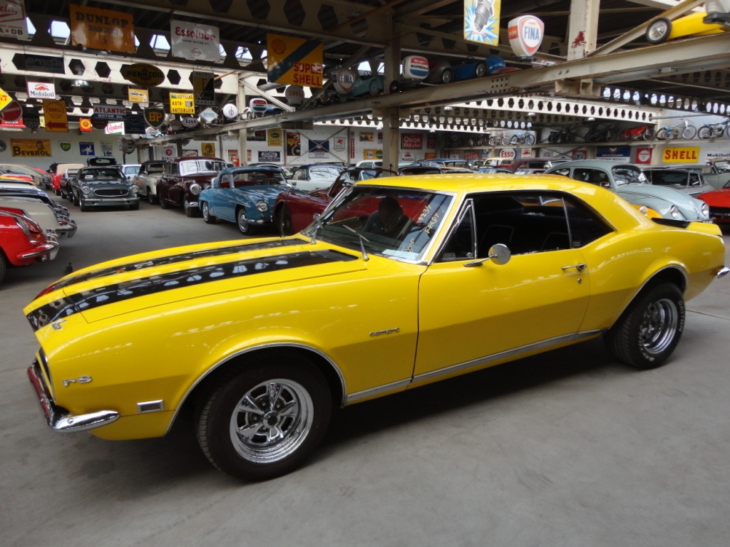 Chevrolet-Camaro RS | Joop Stolze Classic Cars