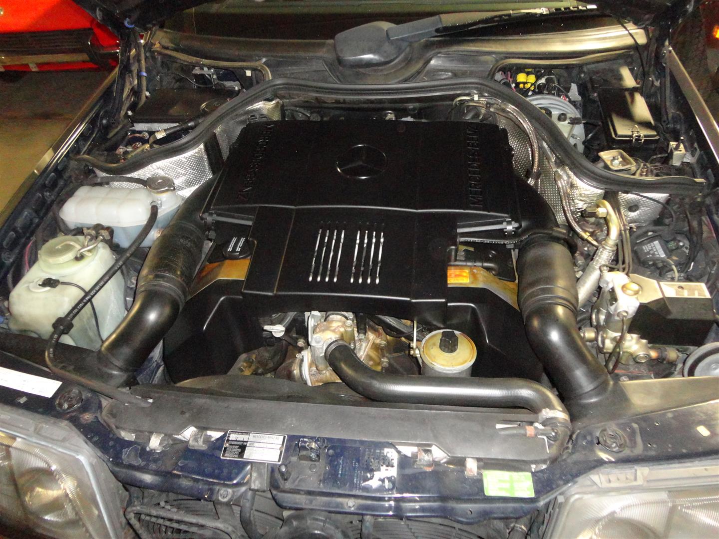 Mercedes-400E | Joop Stolze Classic Cars