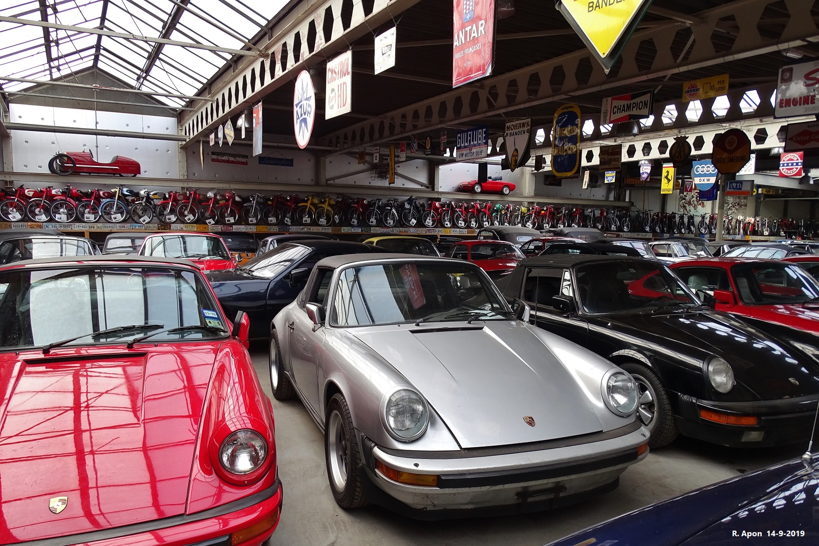 Porsche-911 Carrera 3.0 ltr | Joop Stolze Classic Cars