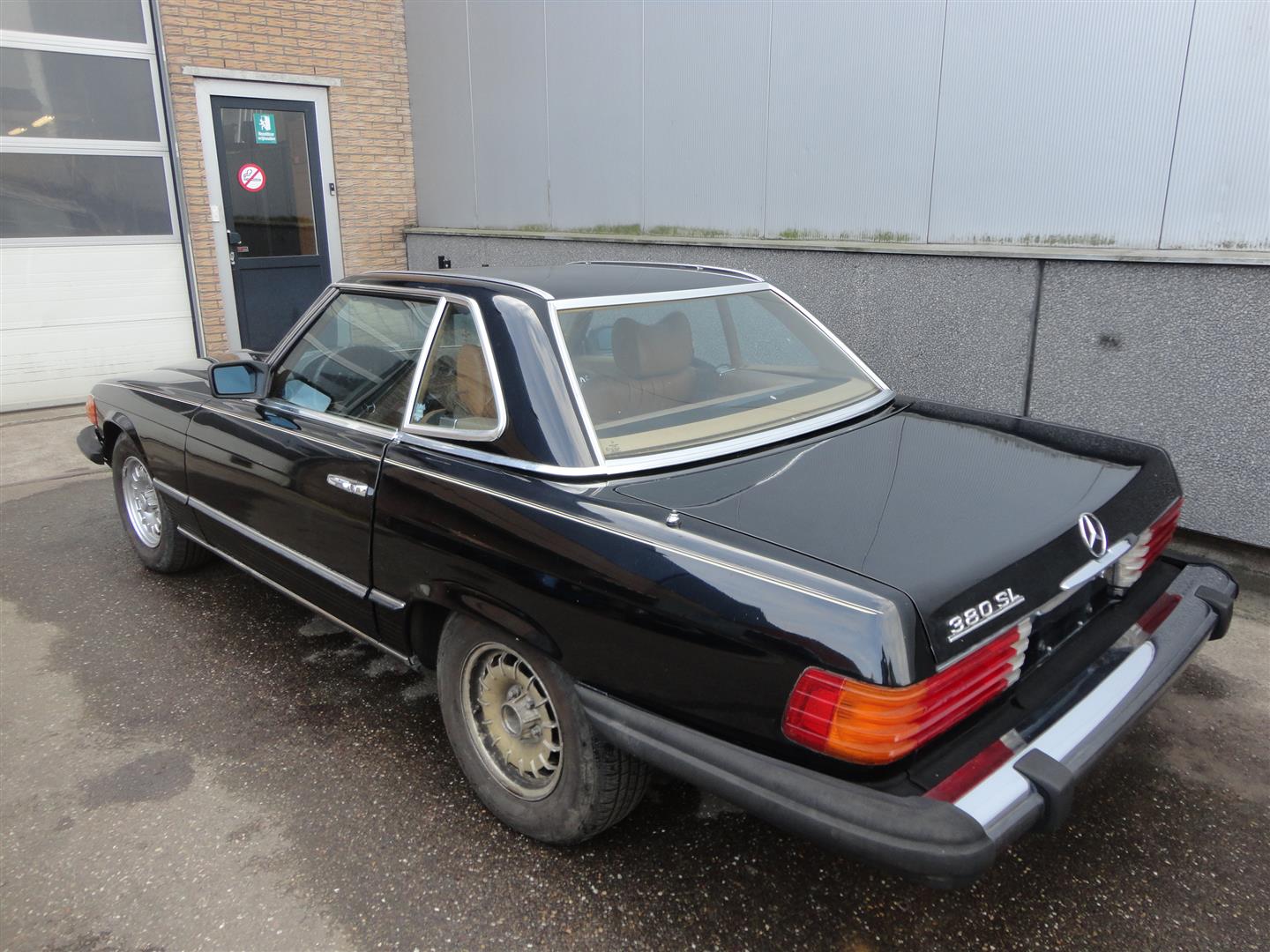 Mercedes-380 SL '84 | Joop Stolze Classic Cars