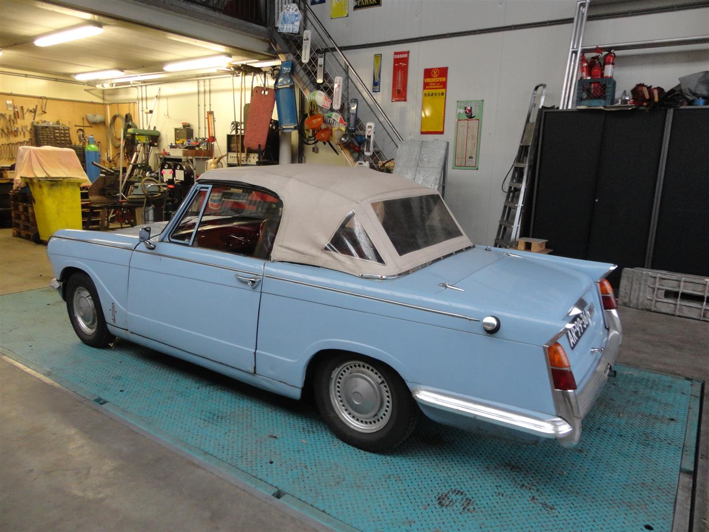 Triumph-Herald convertible RHD | Joop Stolze Classic Cars