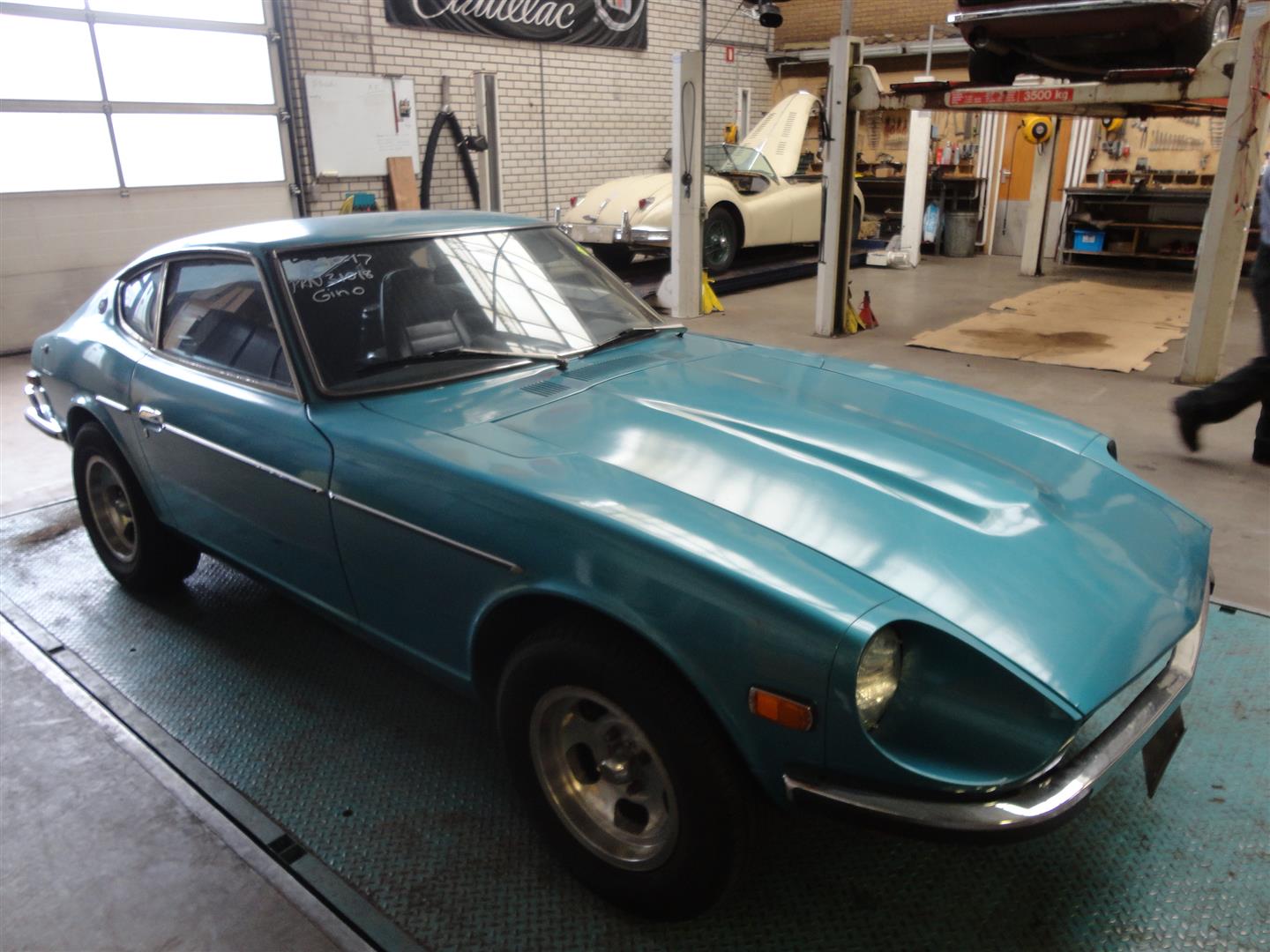 Datsun-240Z '71 blue | Joop Stolze Classic Cars