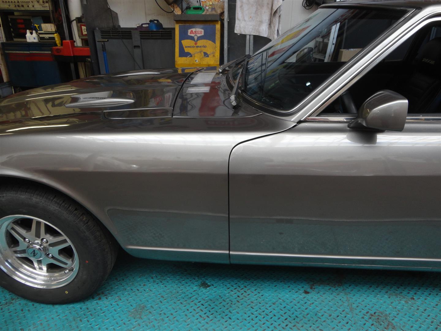 Datsun-260Z '74 Silver | Joop Stolze Classic Cars