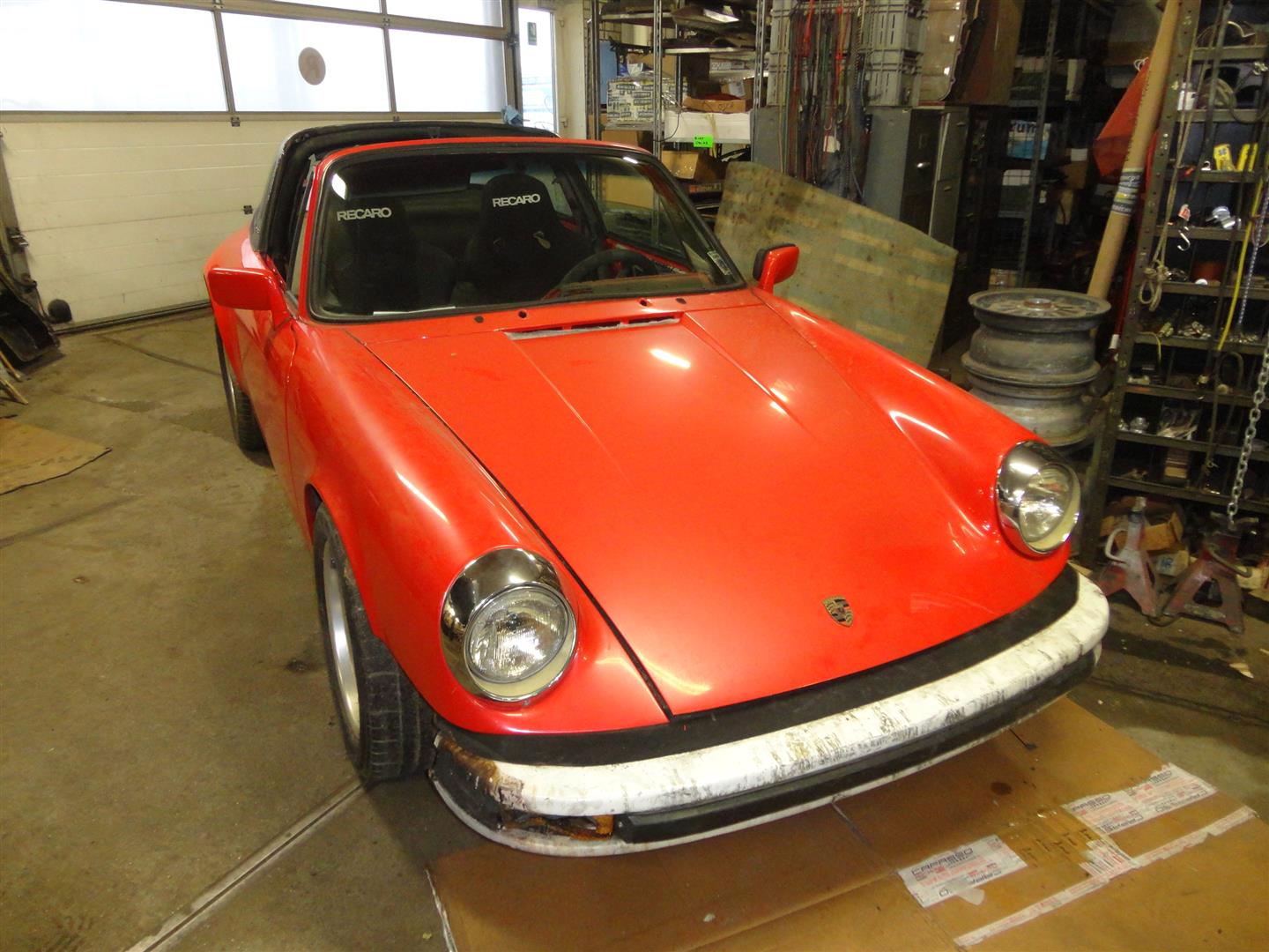 Porsche-911 SC targa body red | Joop Stolze Classic Cars
