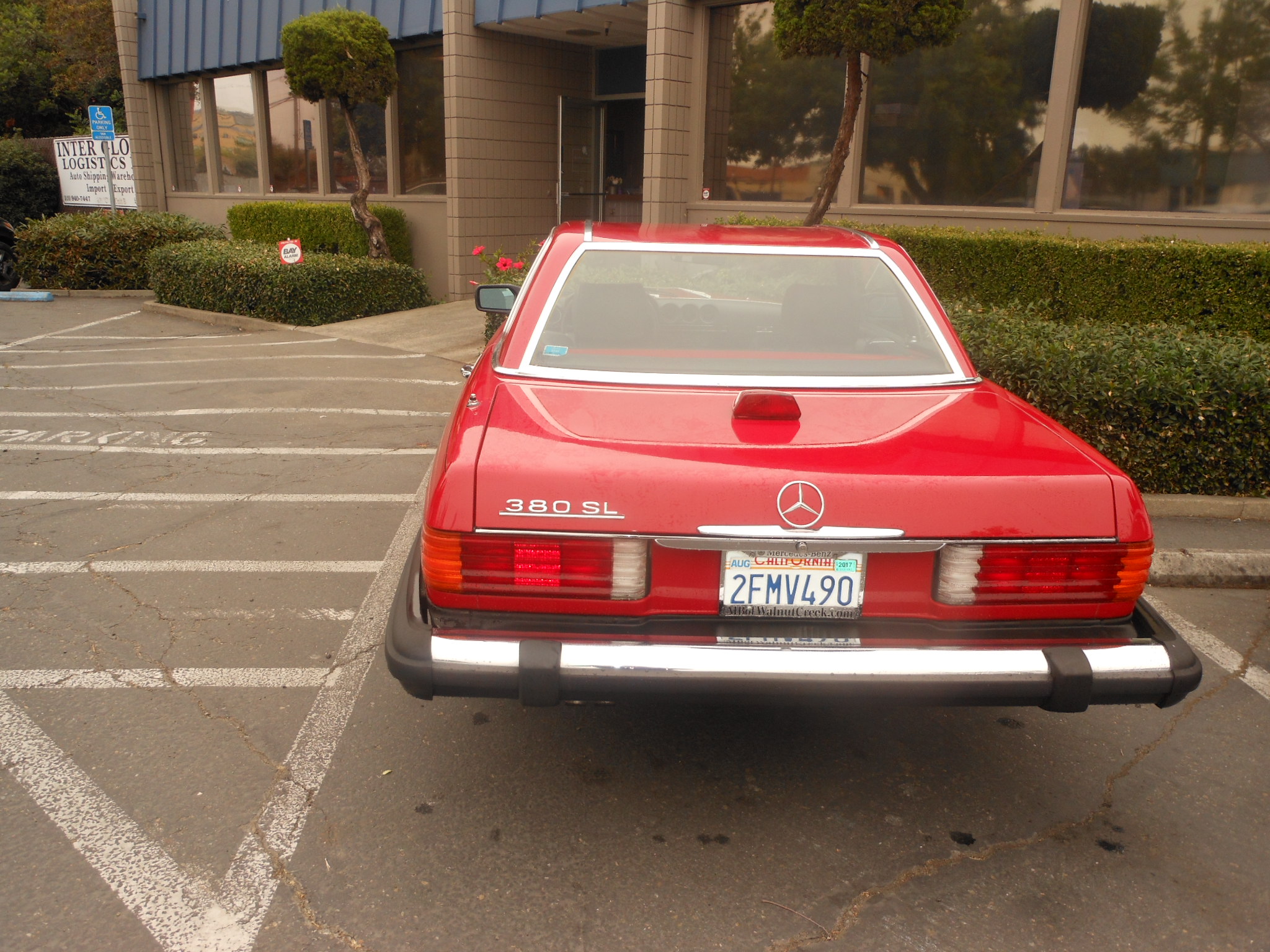 Mercedes-380SL red | Joop Stolze Classic Cars