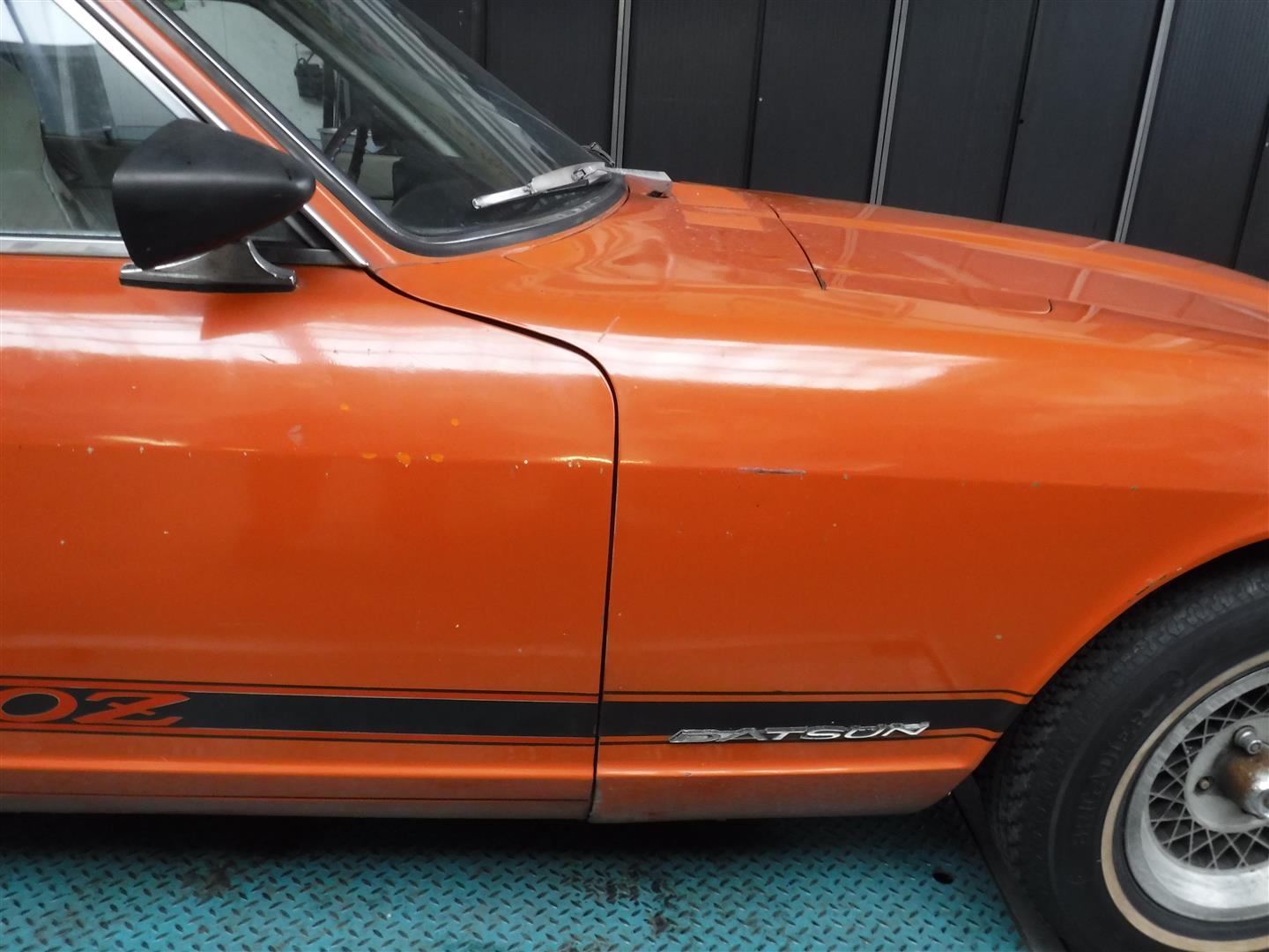 Datsun-240Z orange 1972 | Joop Stolze Classic Cars