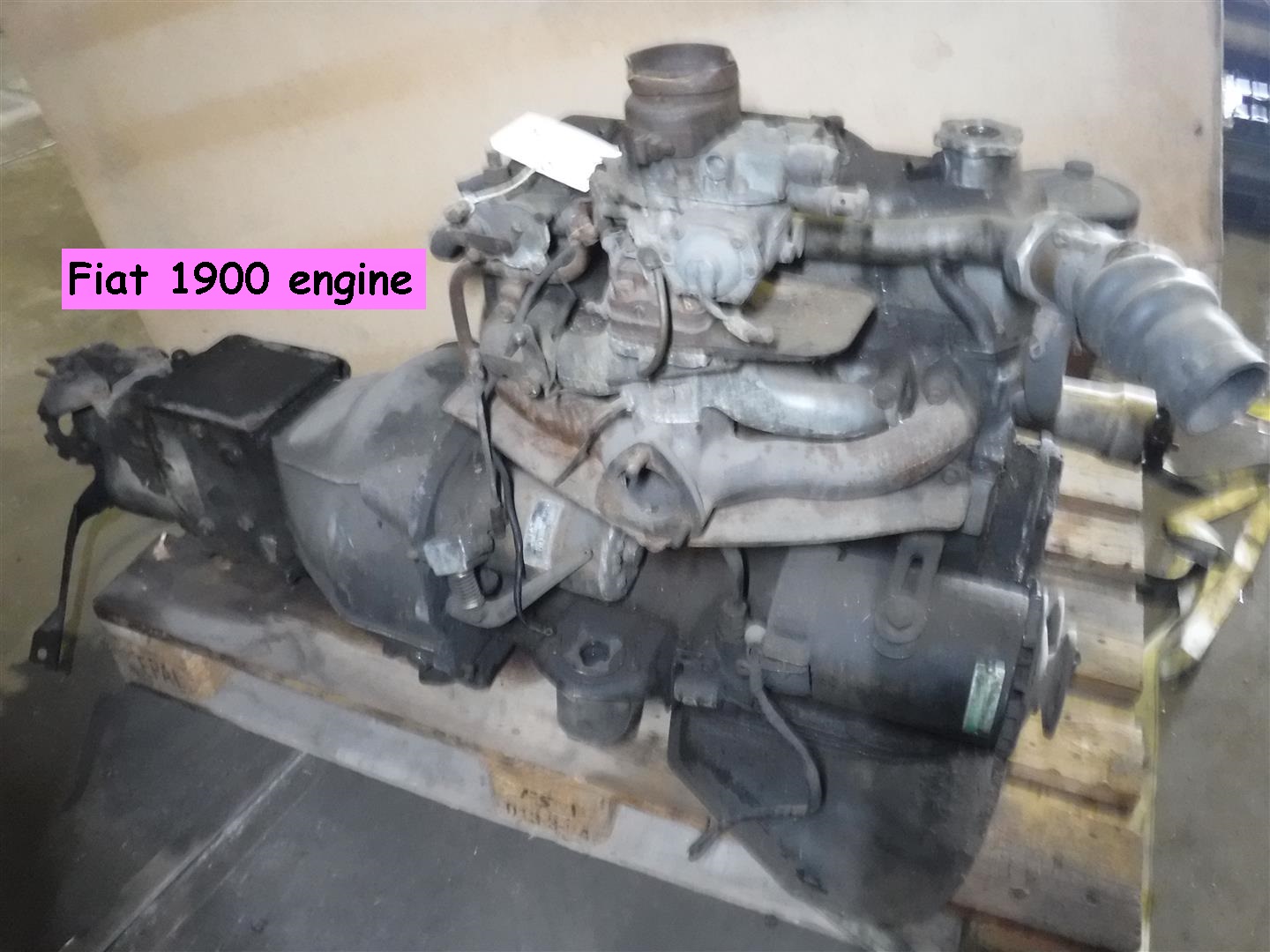 Fiat parts-1900 engine | Joop Stolze Classic Cars