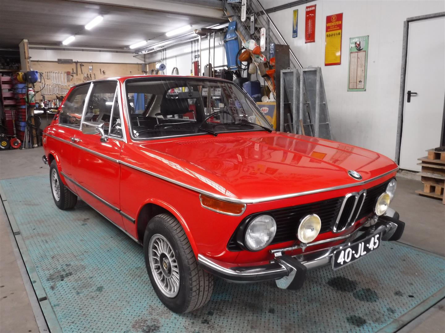 BMW-1802 Touring | Joop Stolze Classic Cars