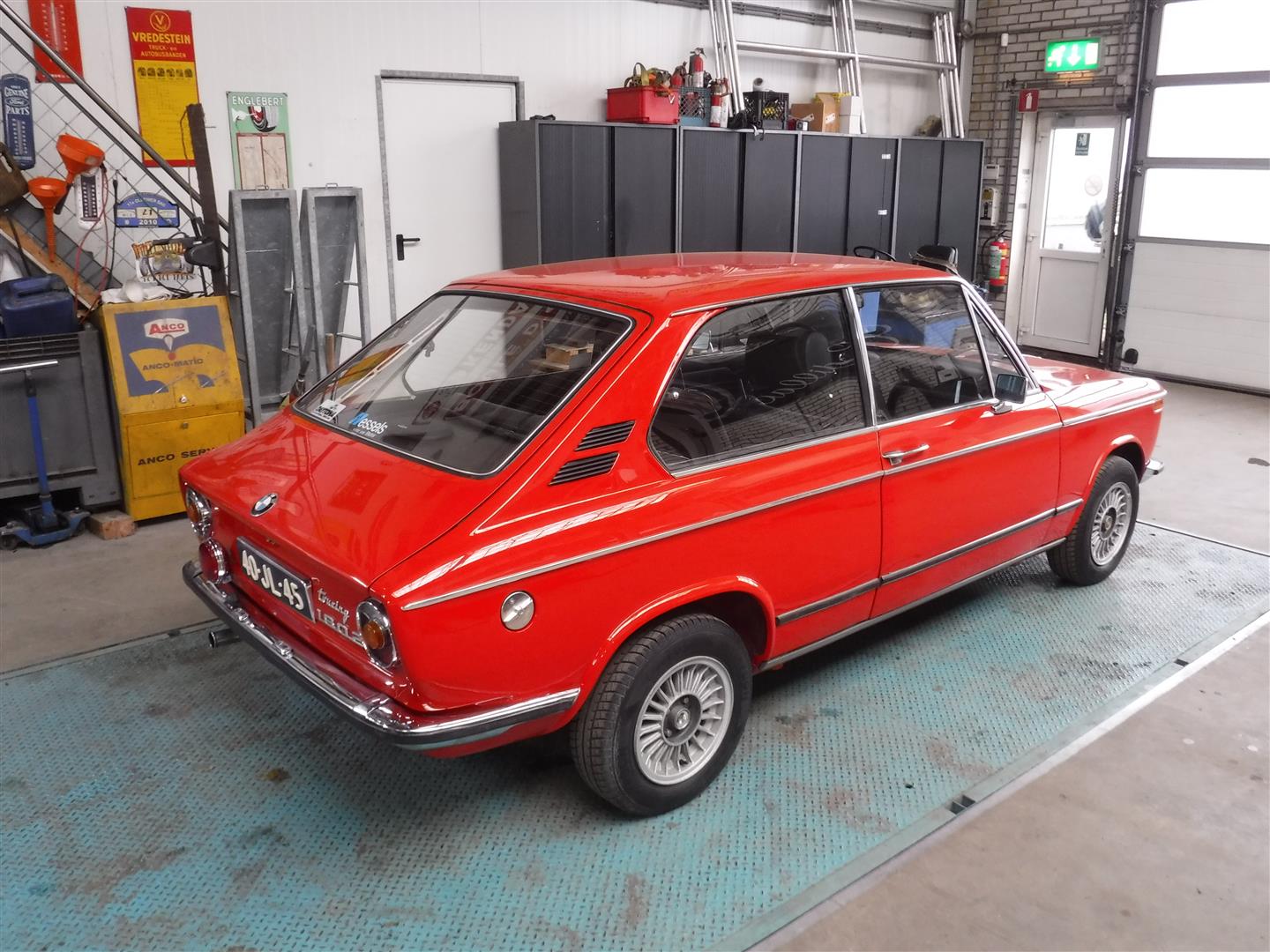 BMW-1802 Touring | Joop Stolze Classic Cars