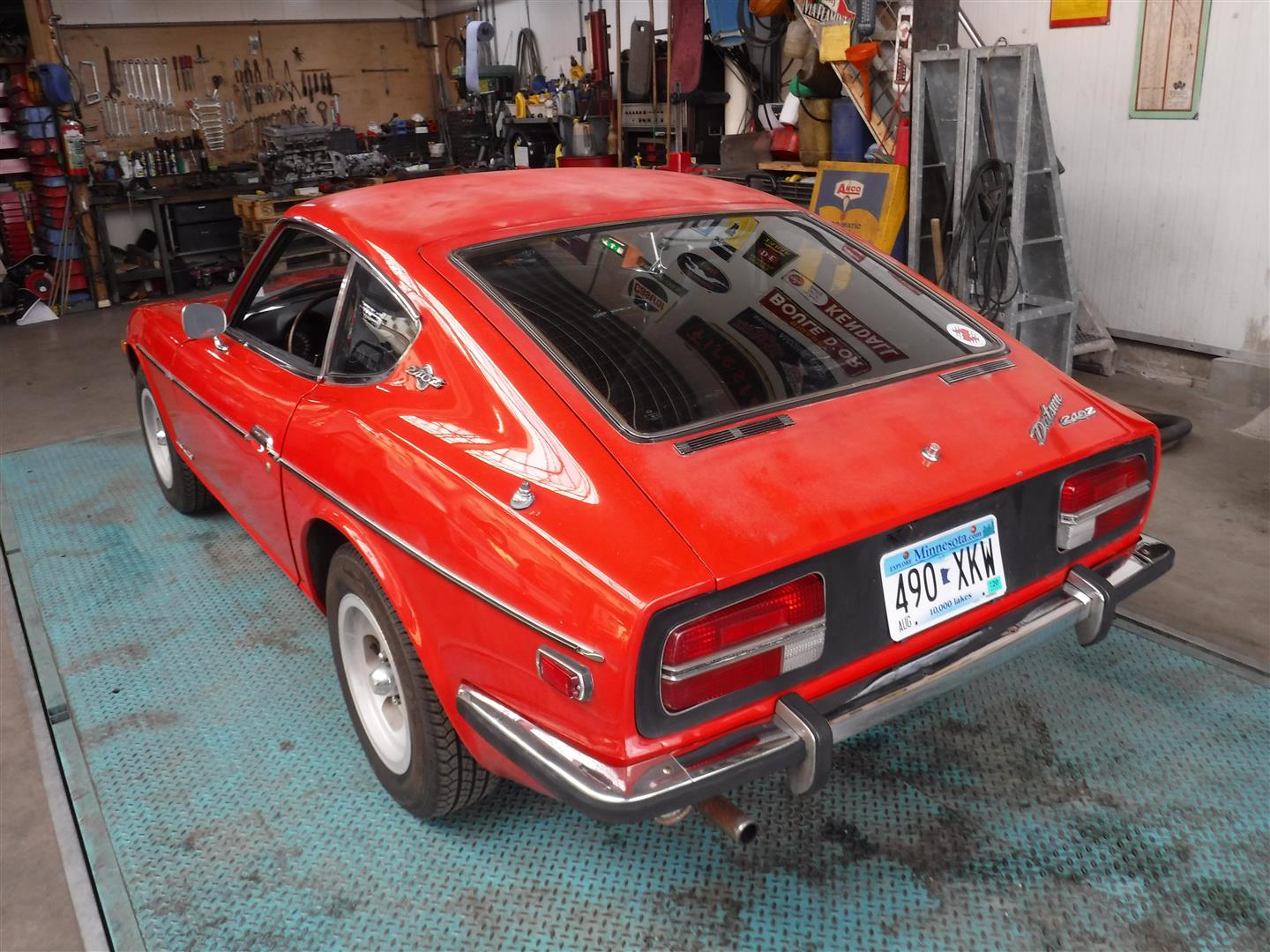 Datsun-240Z '70 red | Joop Stolze Classic Cars