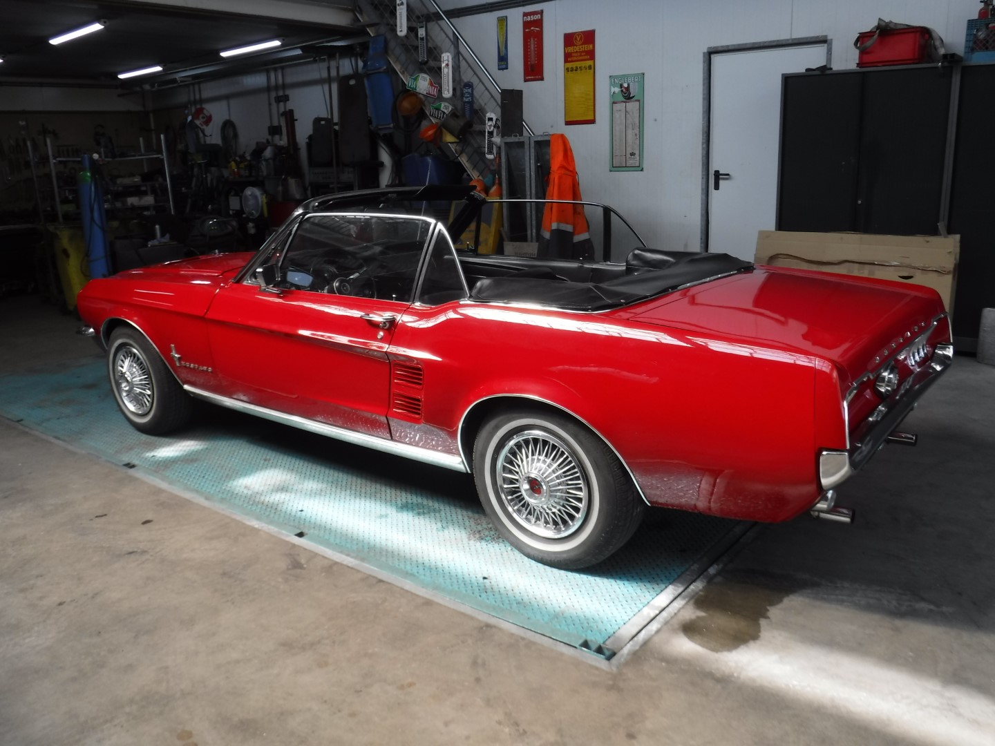 Ford-Mustang 67 convertible | Joop Stolze Classic Cars