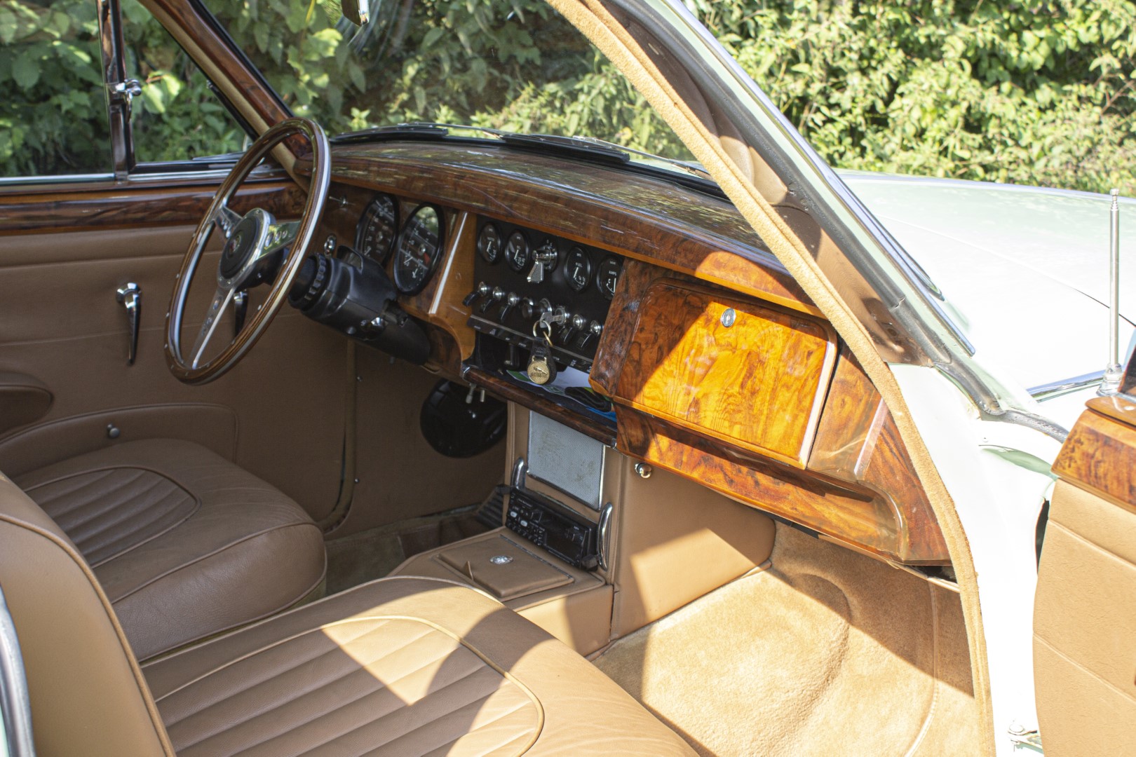 Jaguar-MK2 - mint green | Joop Stolze Classic Cars