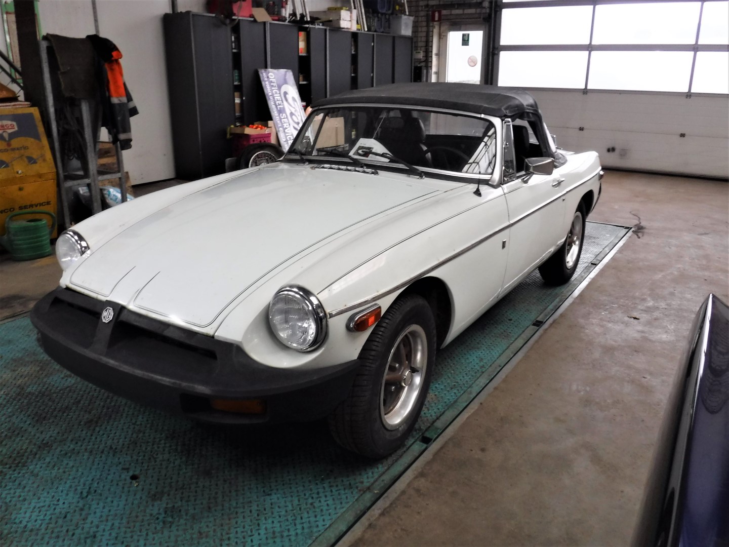 MG-B convertible nr. 1468 | Joop Stolze Classic Cars