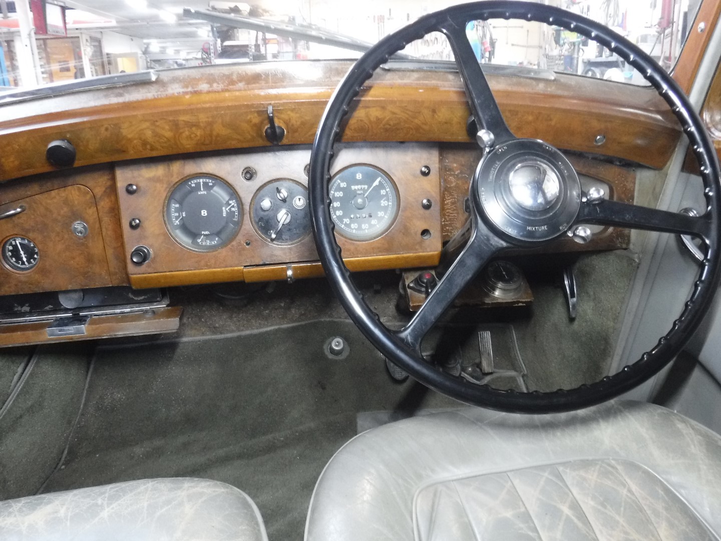 Bentley-MK6 | Joop Stolze Classic Cars